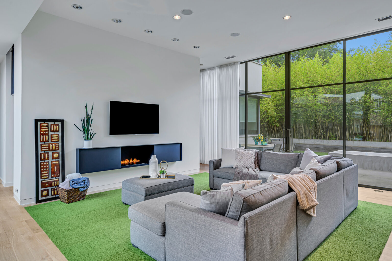 Find a Real Estate Photographer Near You - HomeJab